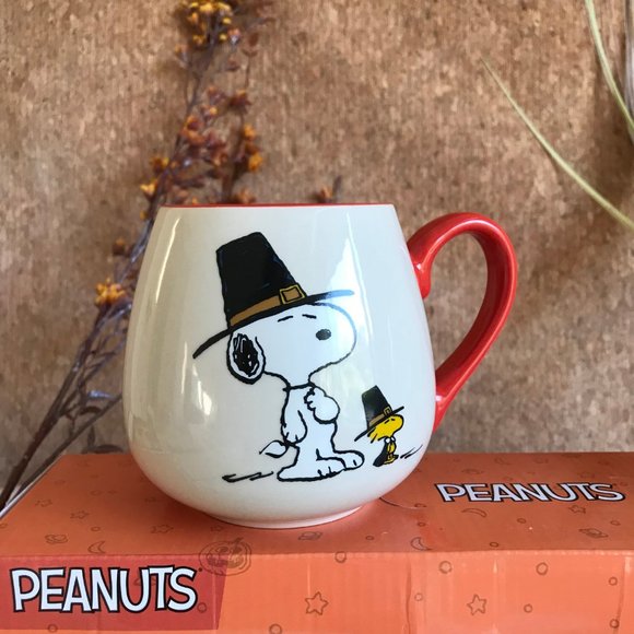 Peanuts | Kitchen | Snoopy Peanuts Thanksgiving Curved Red Mug | Poshmark
